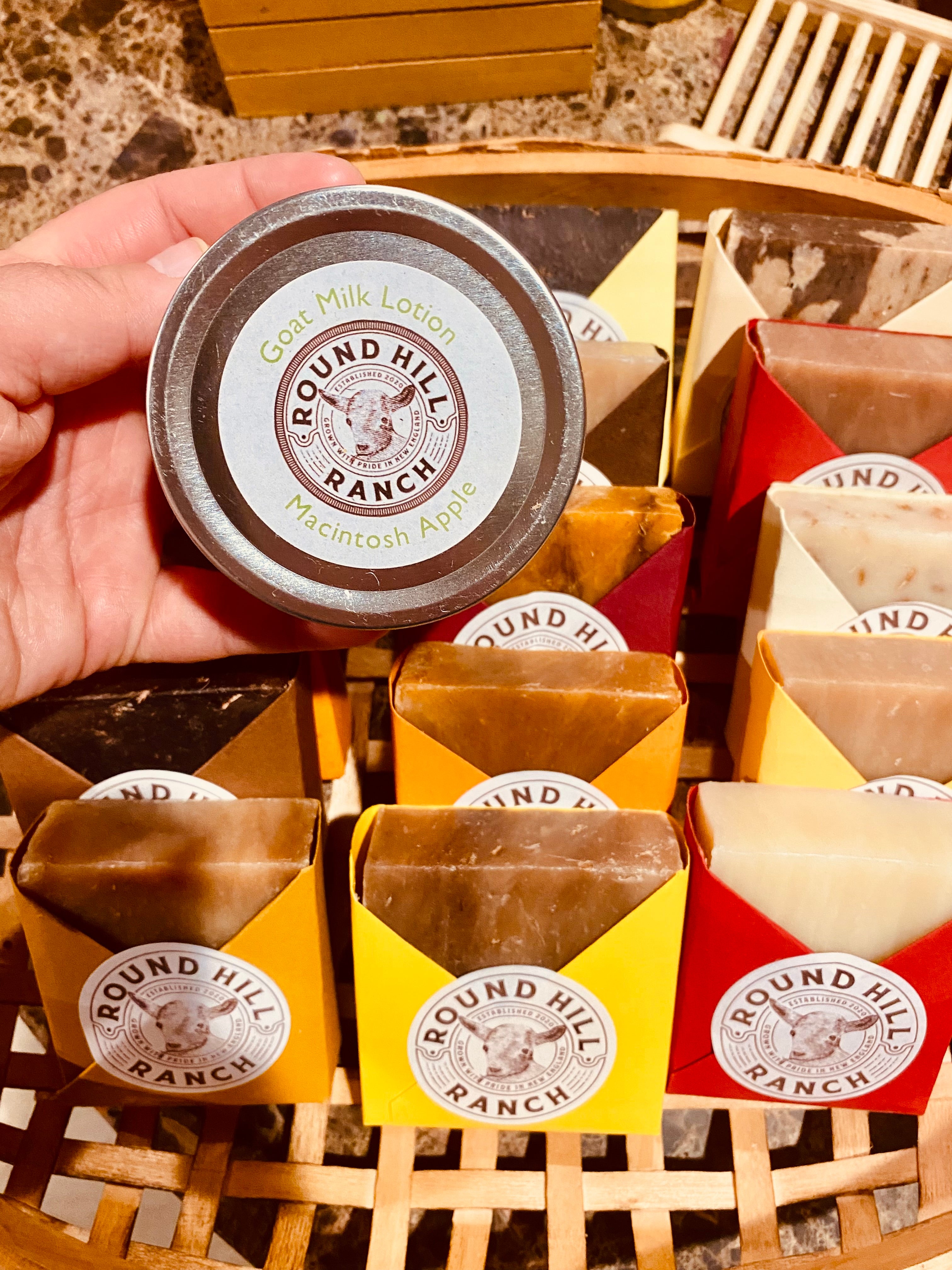 Round Hill Ranch – Round Hill Ranch RI